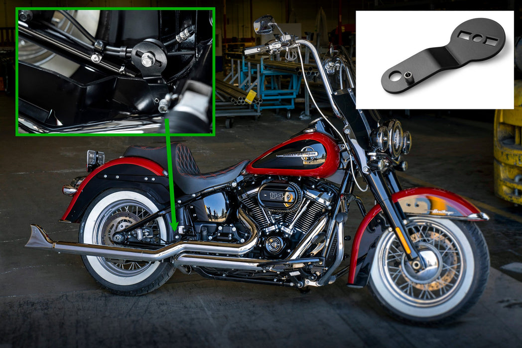 FREEDOM EXHAUST - SOFTAIL ACCESSORIES SADDLEBAG ADAPTER BRACKET — Lifestyle Cycles